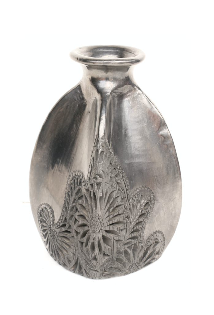 Florero almendra – Alfarería Doña Rosa